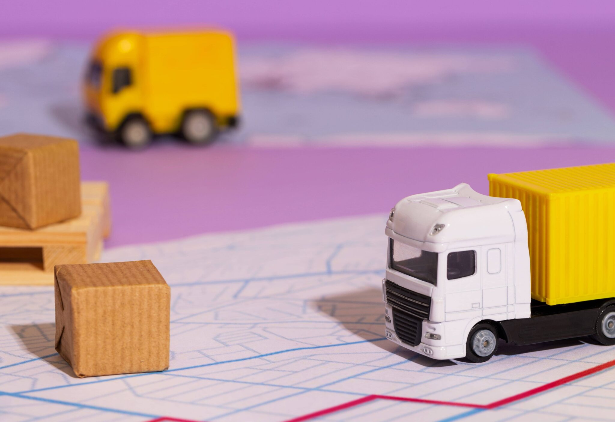 Luton box with tail-lift - Lucky Van - courier services